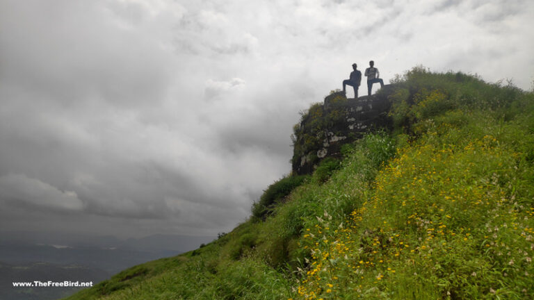 Manikgad Trek Blog ️Avoid my mistakes & dont get lost here